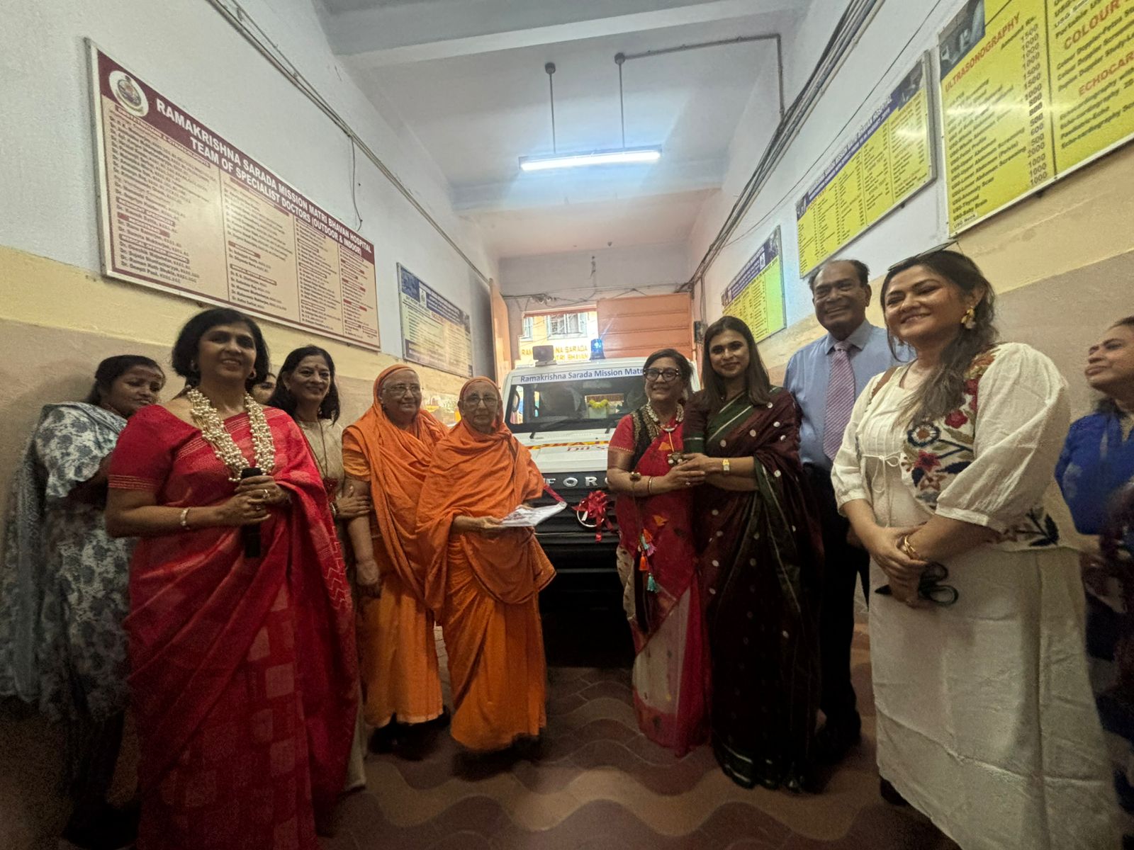 Dil Se, Spreading Happiness Donates Ambulance to Ramakrishna Sarada ...